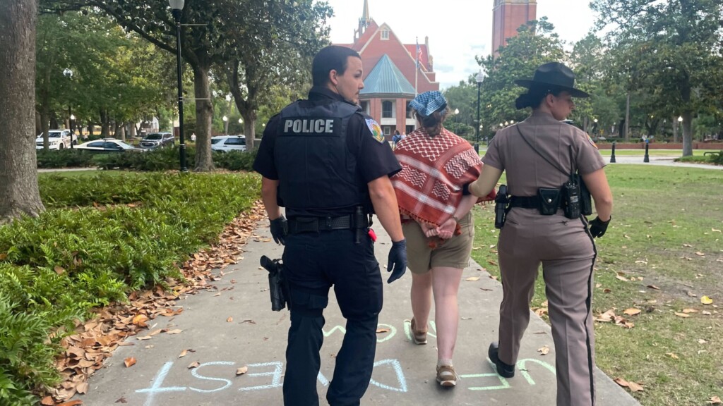 UF kicks out pro-Palestinian protesters after arrests | Jacksonville Today