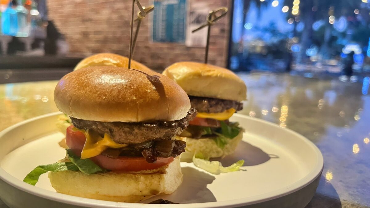 REVIEW | Jacksonville bowling alley food | Jacksonville Today