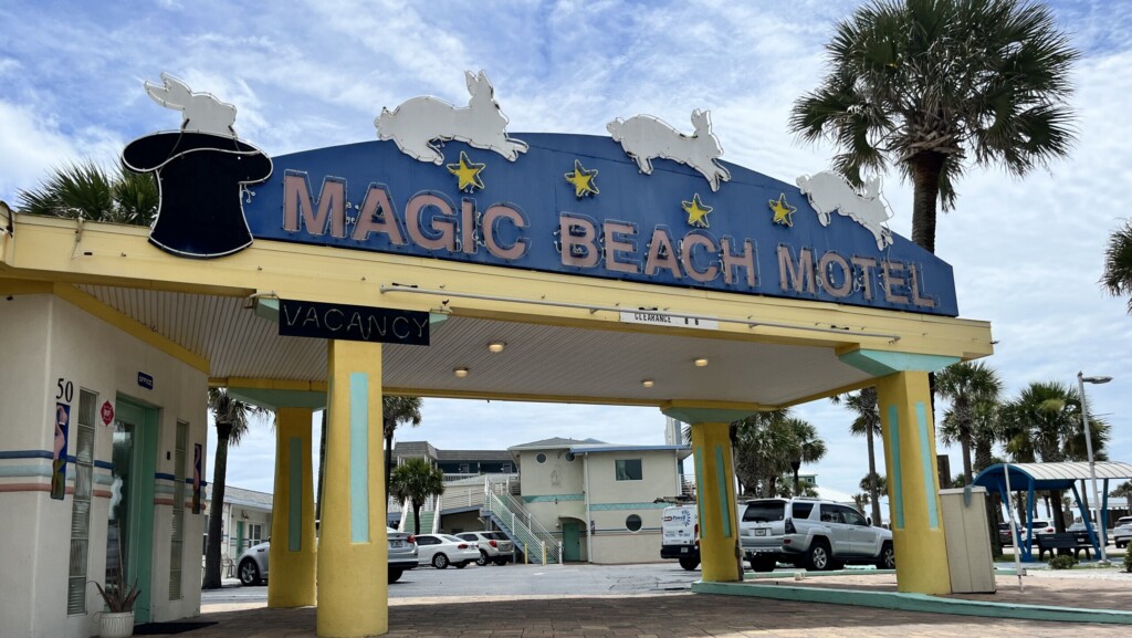 Magic Beach Motel building gets a reprieve for now | Jacksonville Today